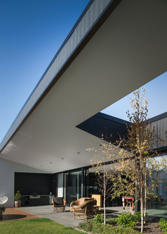 Courtyard House - Summit Window Systems